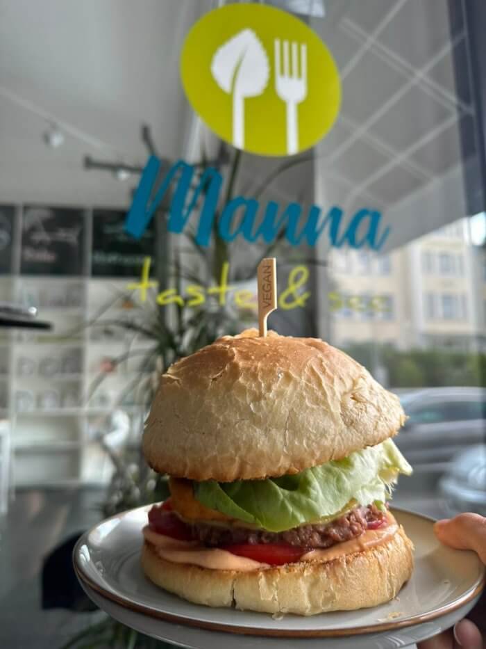 Adventana Foundation | MANNA Taste and See